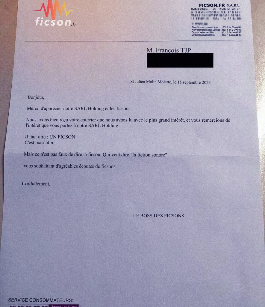 Montages, graphismes & mèmes • Studio TJP